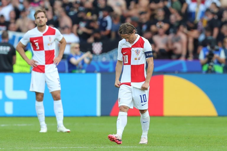 Farska Ostrva - Hrvatska, kvalifikacije za SP